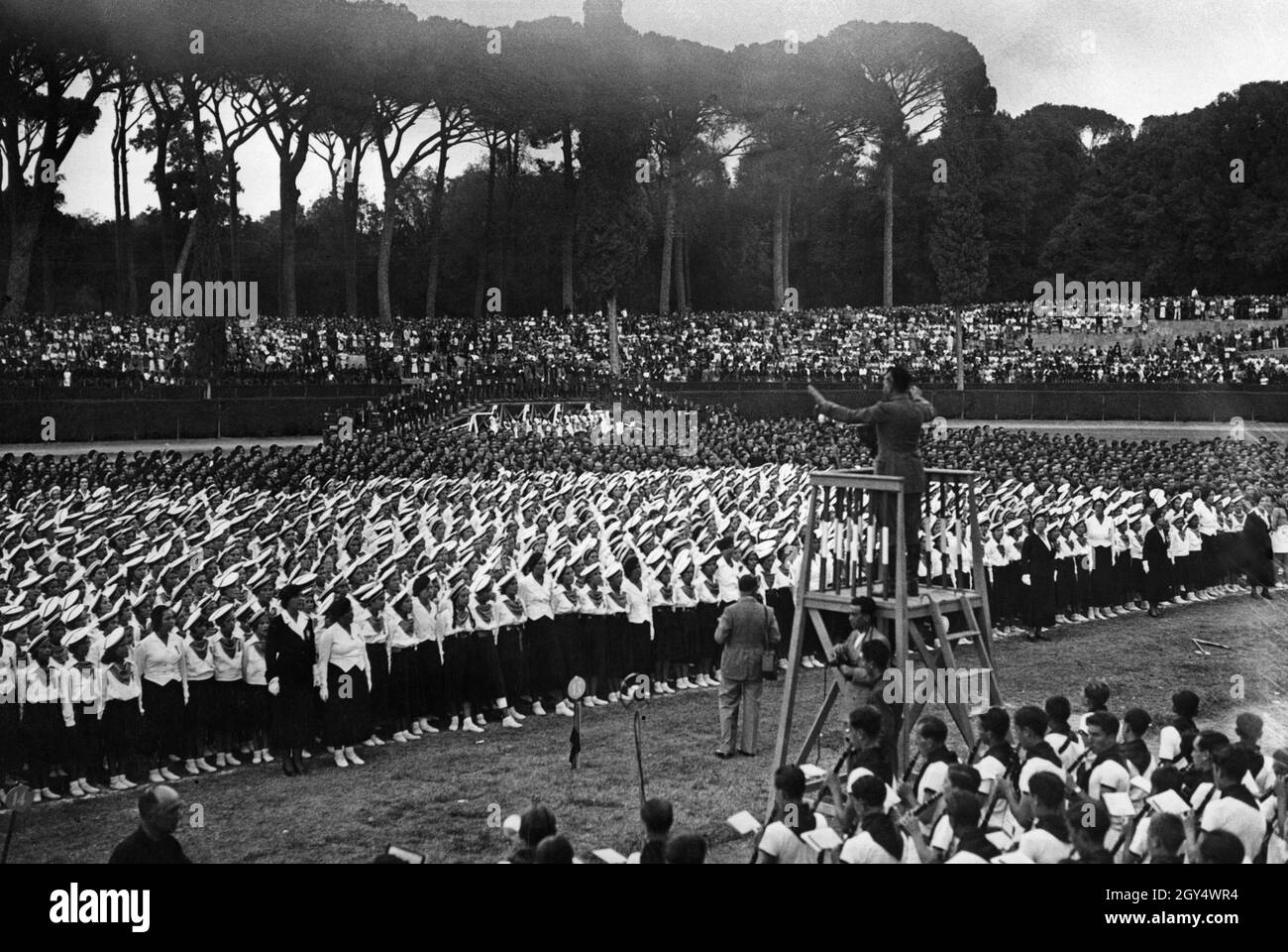 Opera nazionale balilla hi-res stock photography and images - Alamy