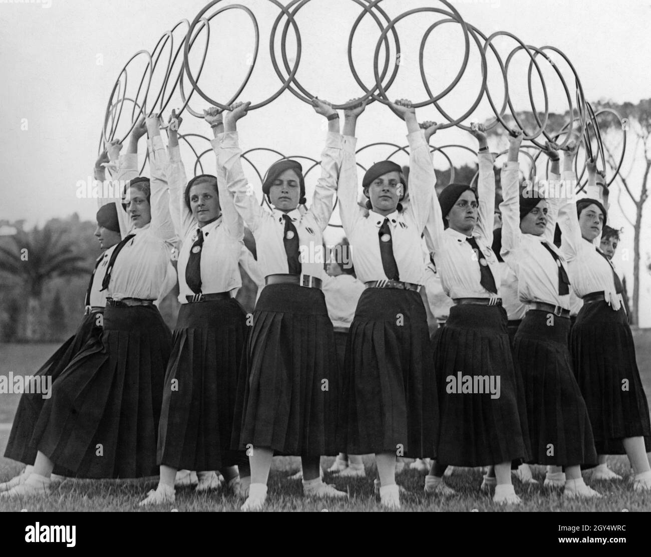 "Girls belonging to the ""Giovani Italiane"" within the fascist youth ...