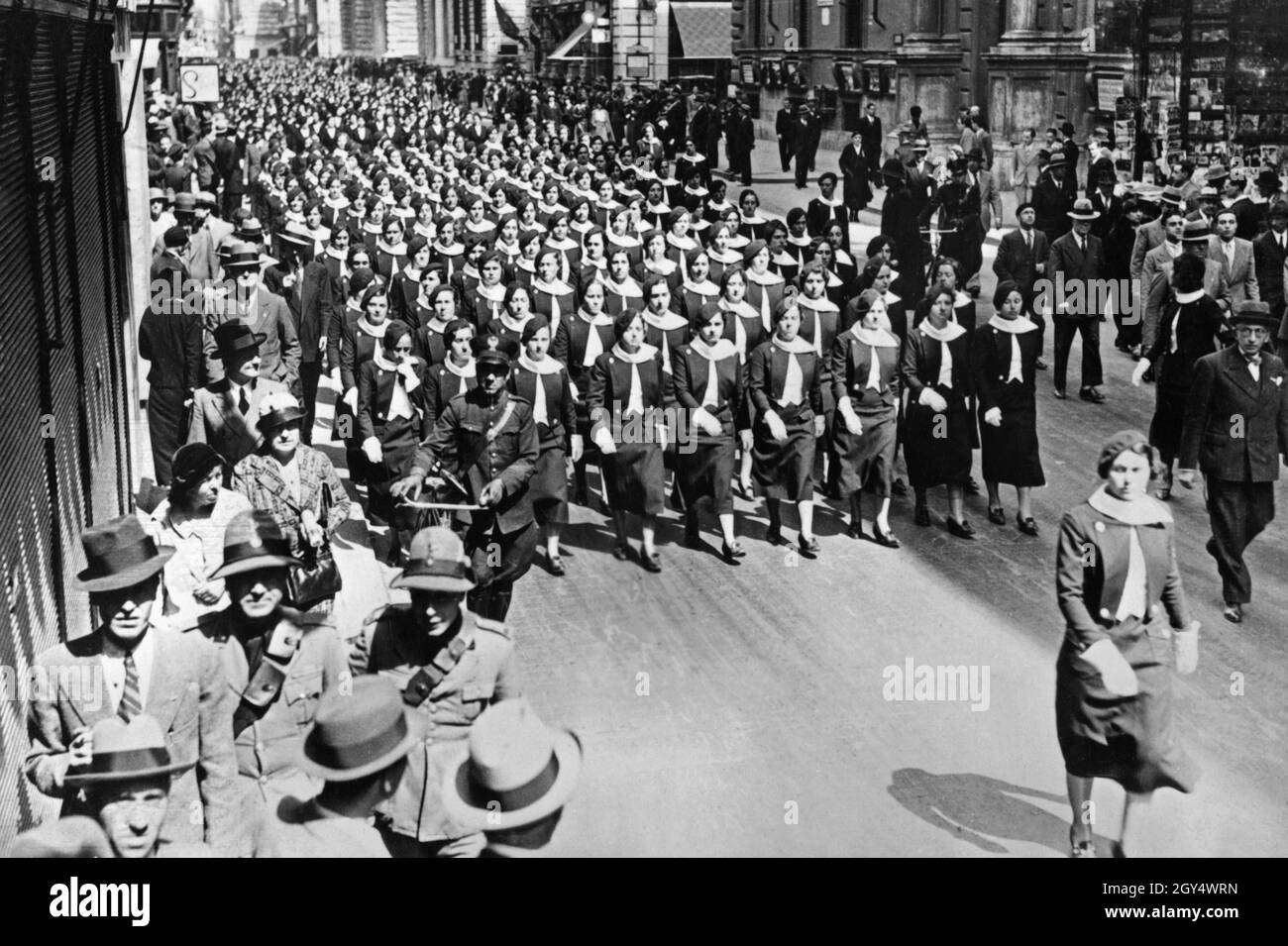 Italian balilla organisation hi-res stock photography and images - Alamy