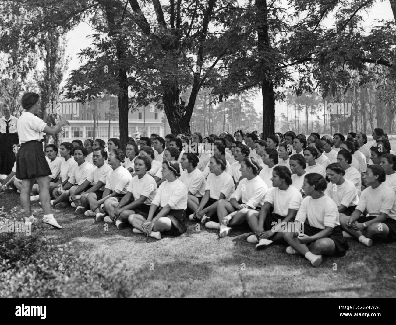 "On Sunday, June 13, 1937, 1200 members of the Opera Nazionale Balilla ...