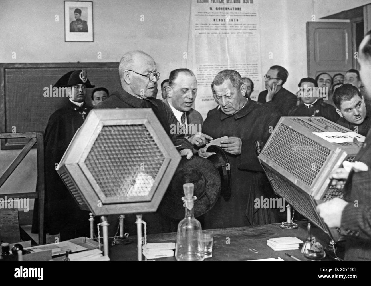 Partito nazionale fascista hi-res stock photography and images - Alamy