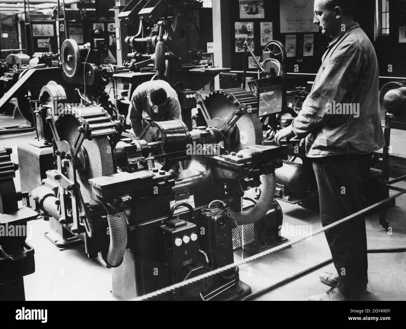 Industrial safety museum: Automatic safety devices on grinding stones ...