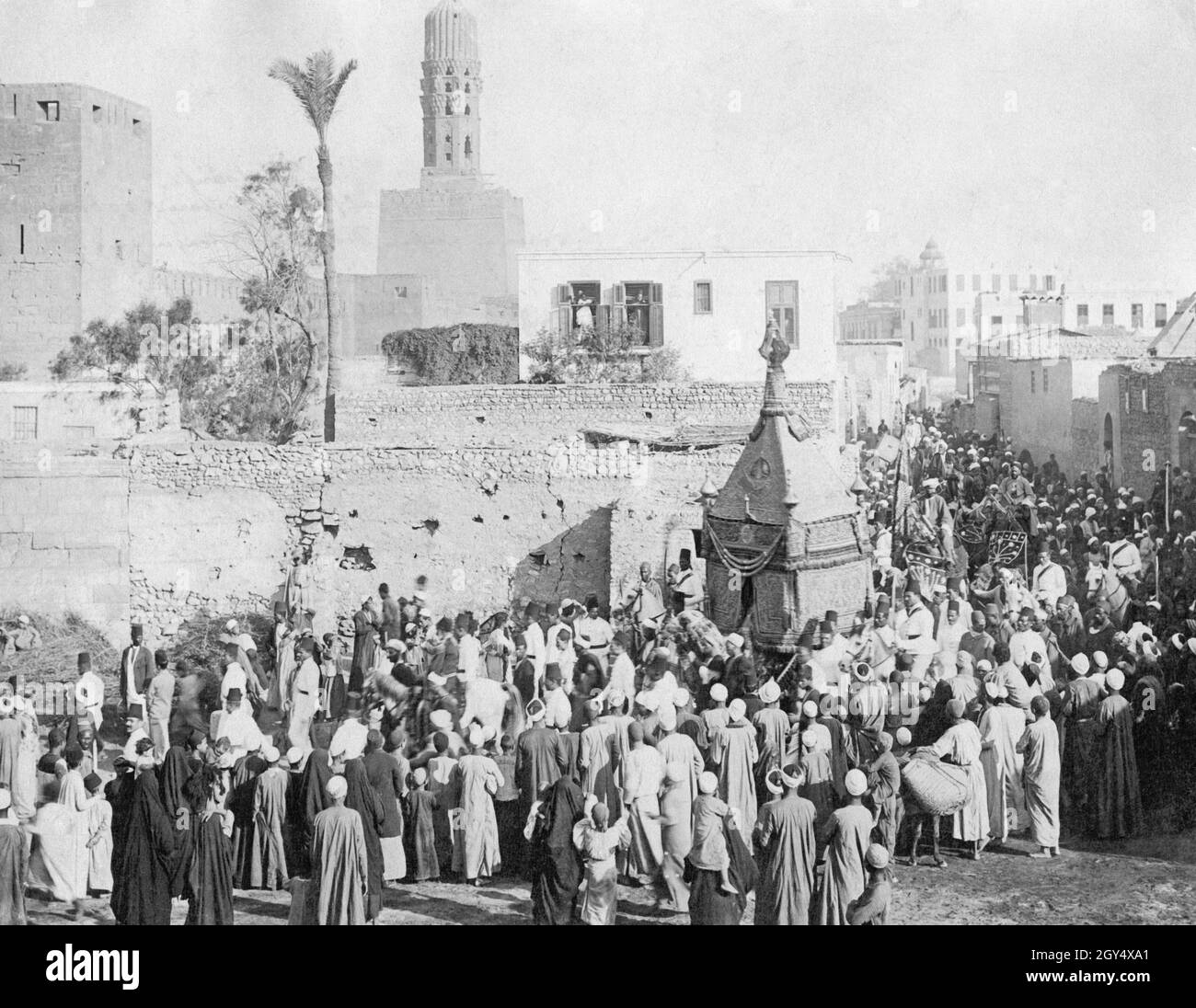 The pilgrim caravan leaving Cairo with the memorial of the ceremonial ...