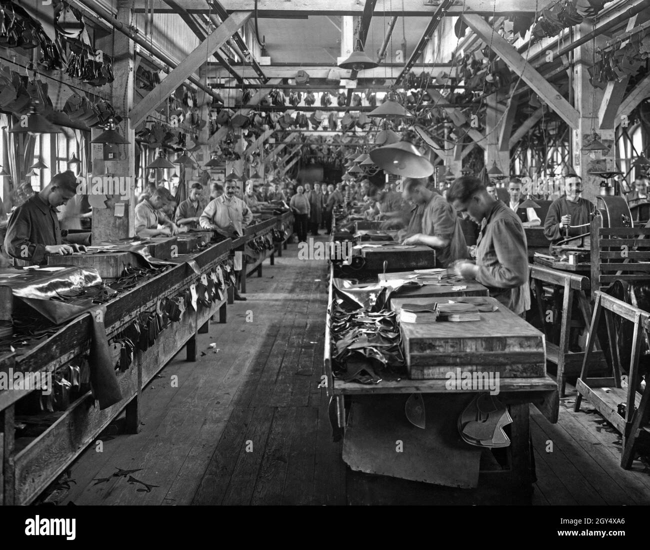 Industrial Workers Historical - 1919 to 1934 [automated translation ...