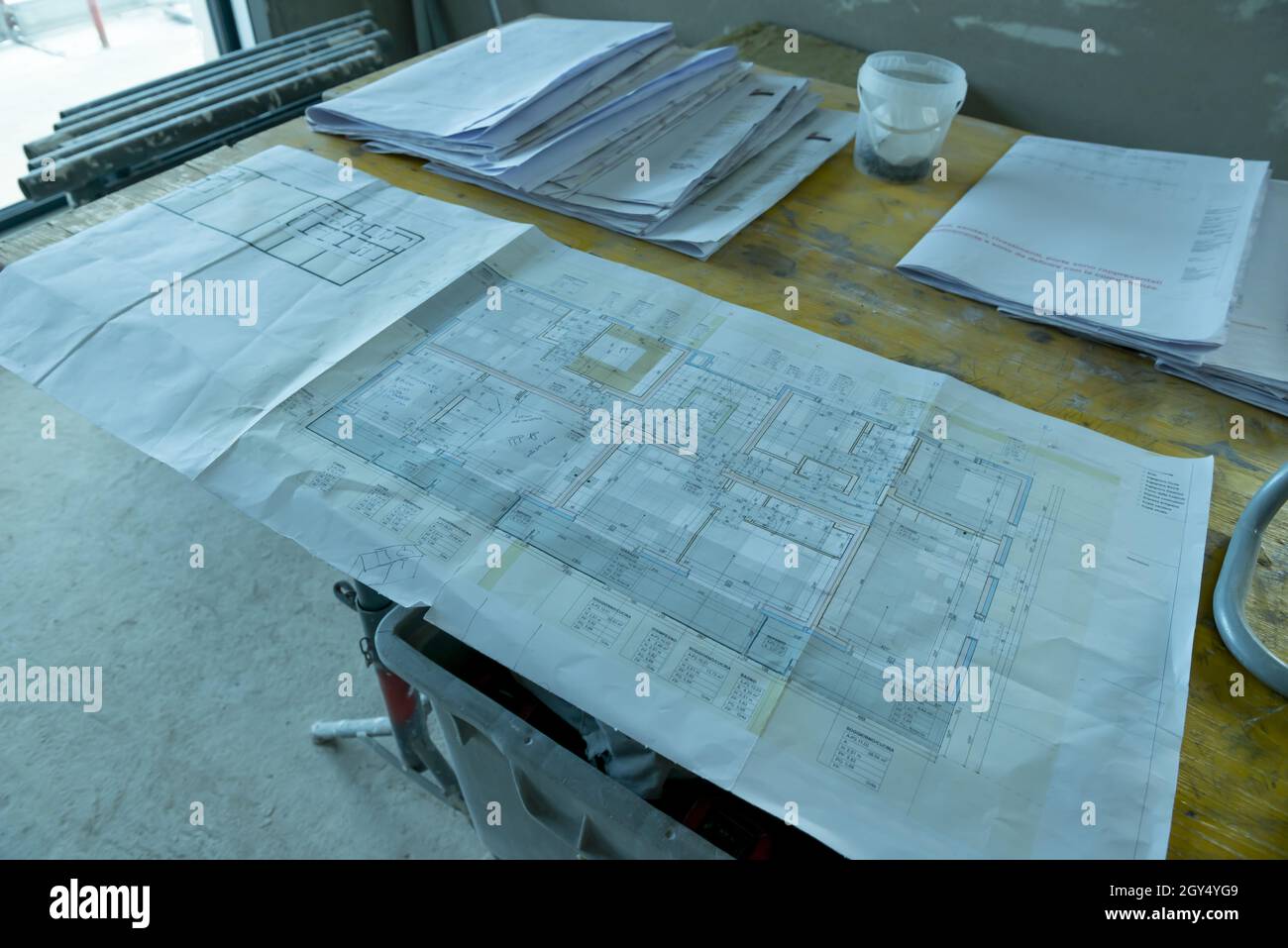 Buildings blueprint drawings hi-res stock photography and images - Alamy