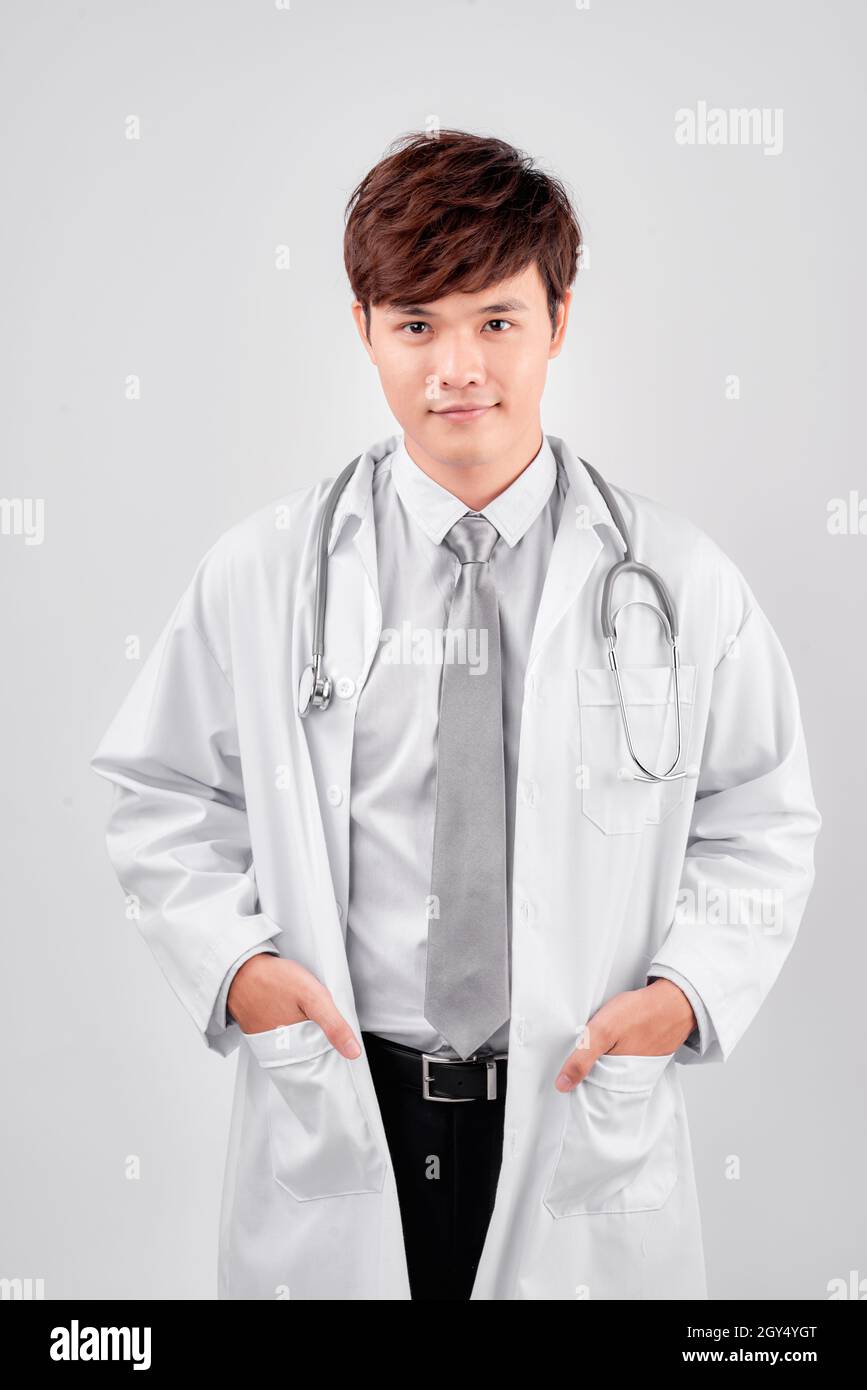 Asian doctor smiling camera hi-res stock photography and images - Alamy