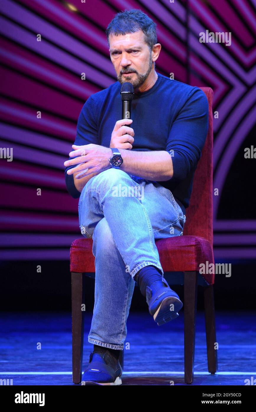 Actors manuel bandera hi-res stock photography and images - Alamy