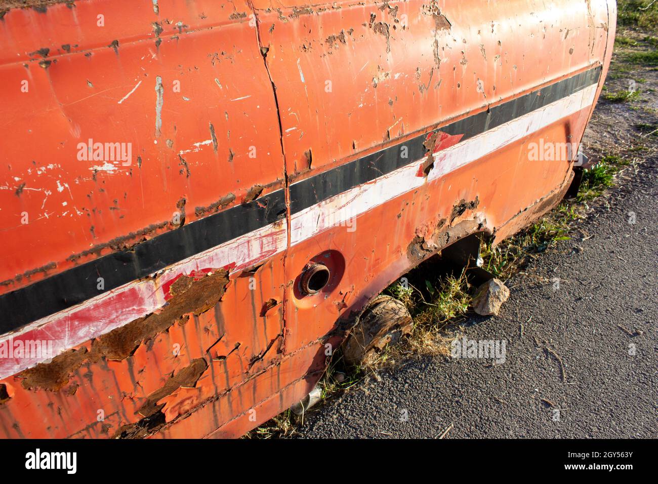 Closeup rusty car detail hi-res stock photography and images - Alamy