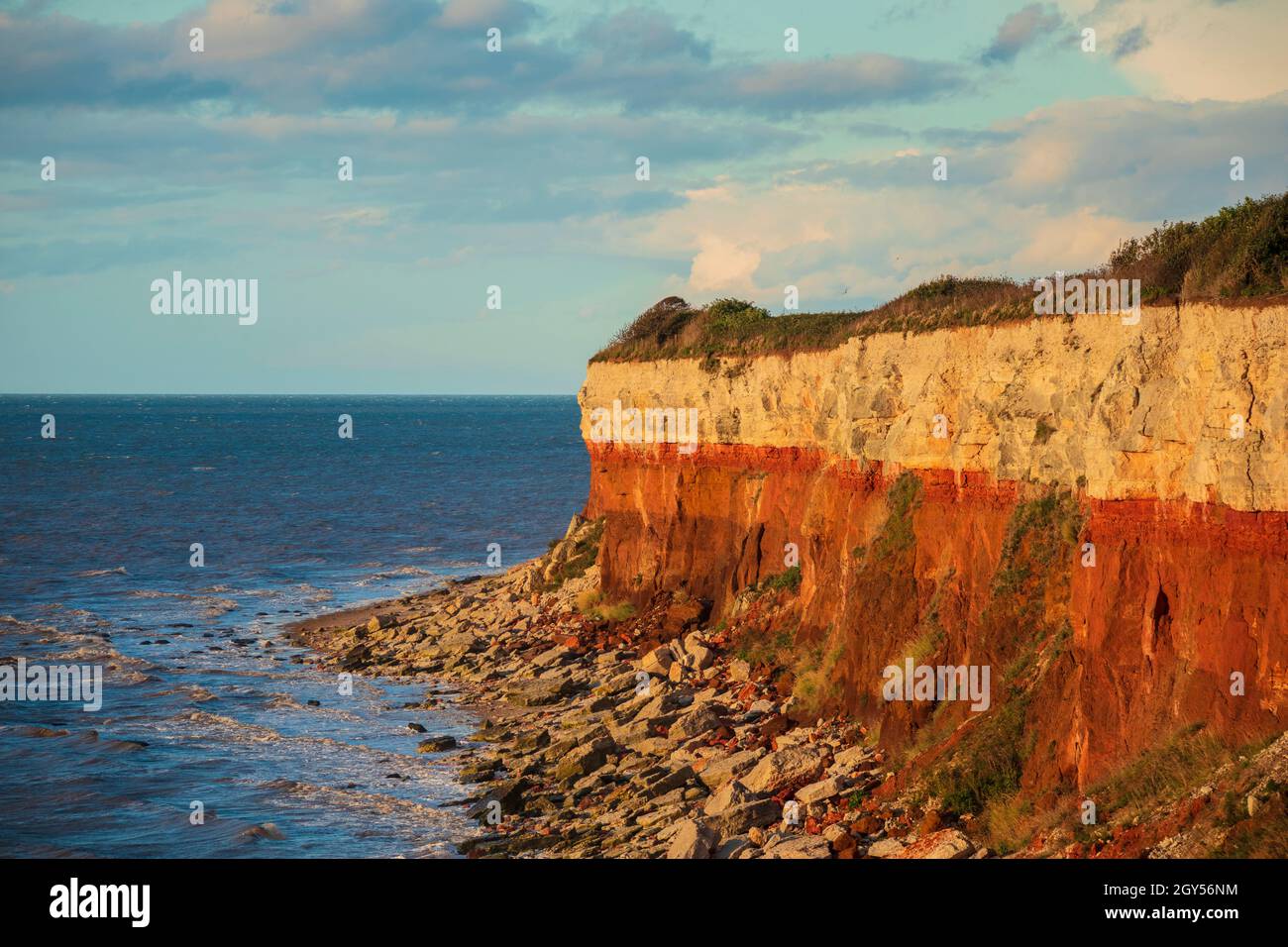 Review site hi-res stock photography and images - Alamy