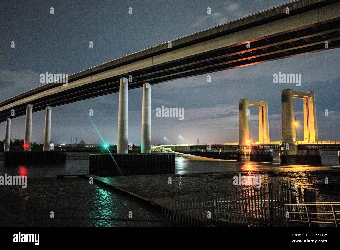 pictures of kingsferry bridge & cross the link from sheerness to ...