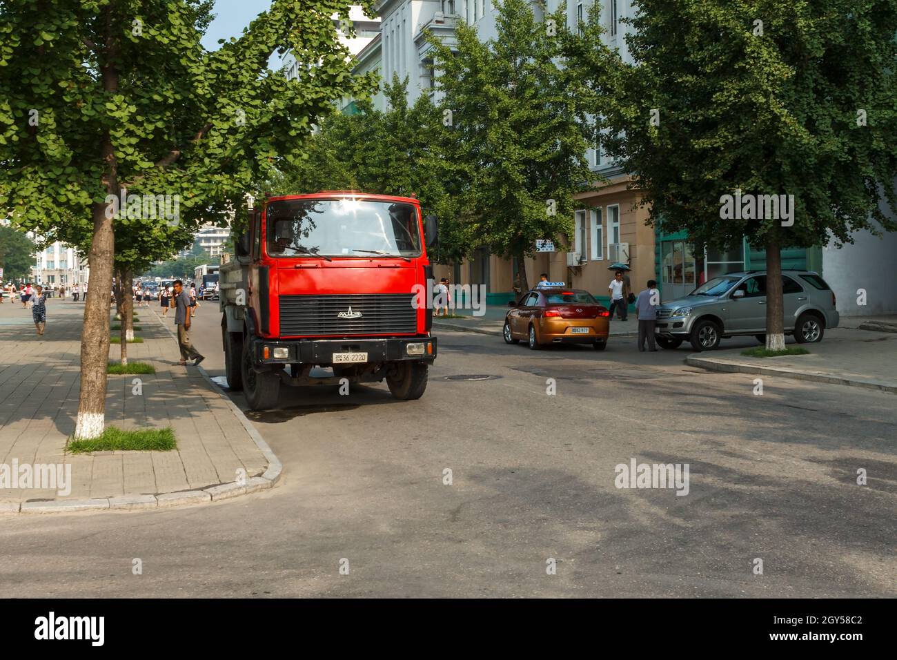 Mirror maz hi-res stock photography and images - Alamy