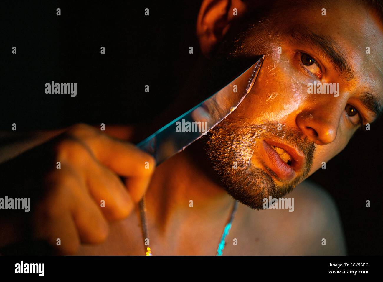 Facial treatment knife hi-res stock photography and images - Alamy
