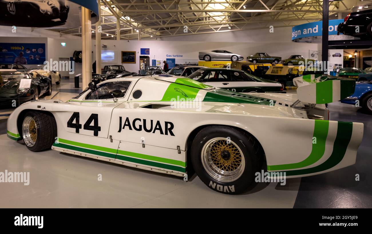 Group 44 jaguar hi-res stock photography and images - Alamy