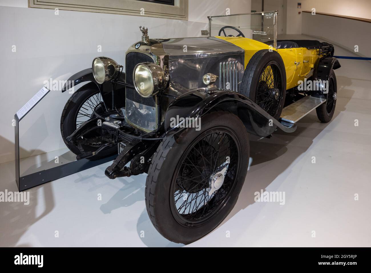 Vauxhall heritage collection hi-res stock photography and images - Alamy