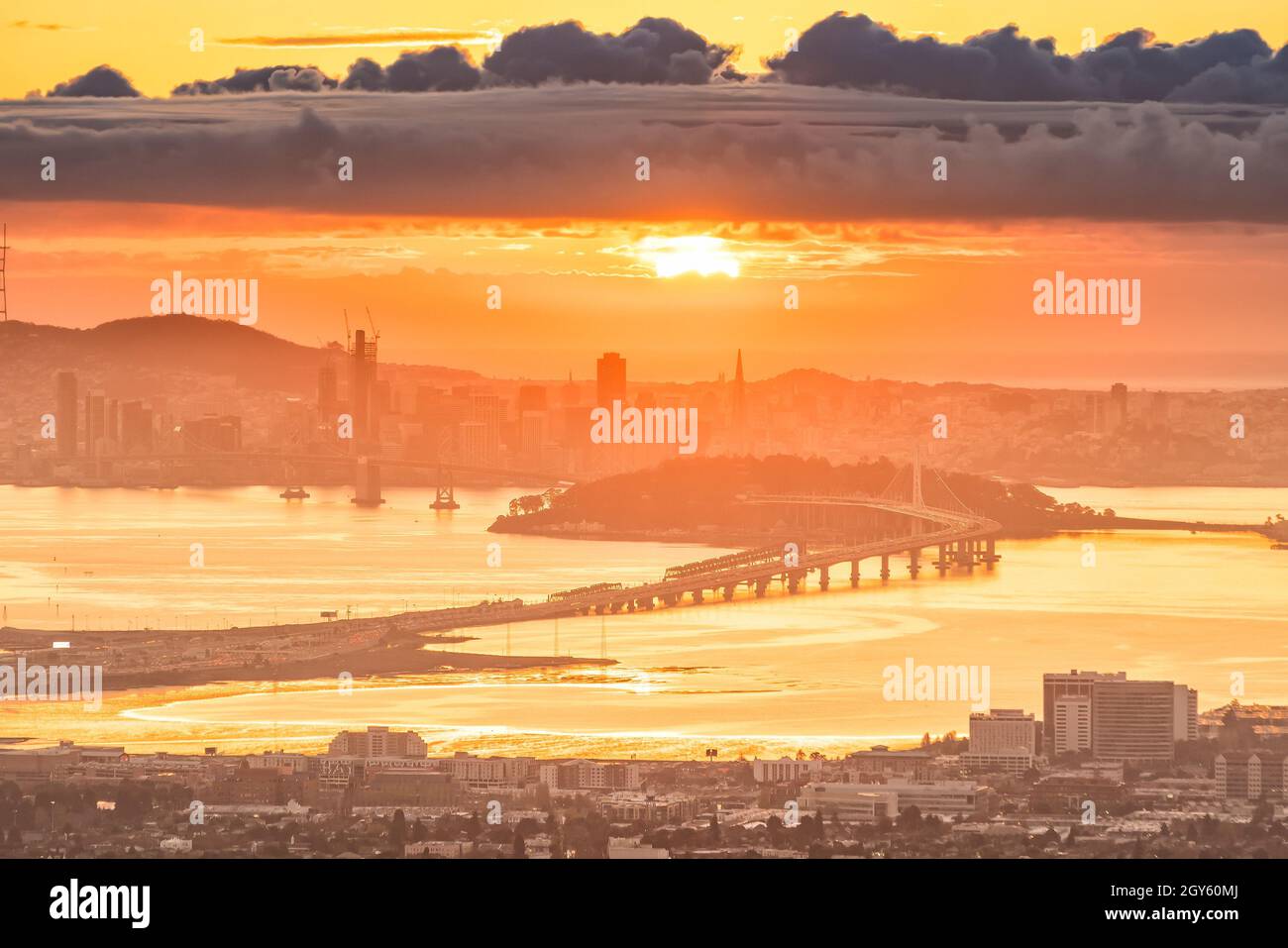 San Francisco skyline and Bay Bridge at sunset, California USA Stock ...