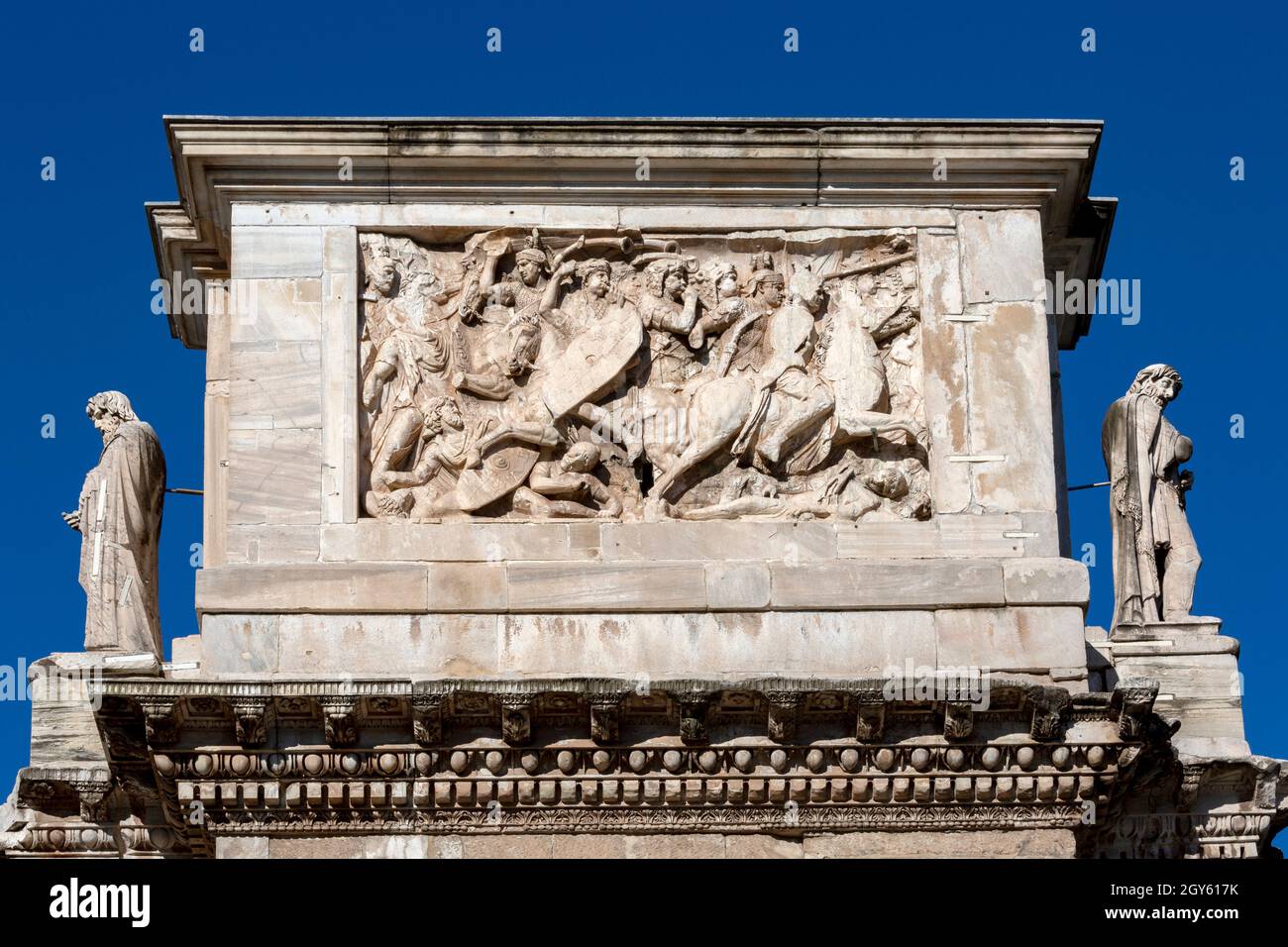4th century Arch of Constantine, (Arco di Costantino) next to Colosseum ...