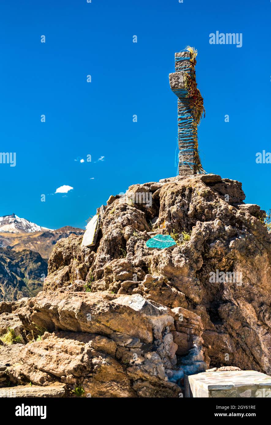 Cruz Del Condor monument at the Colca Canyon in Peru Stock Photo - Alamy