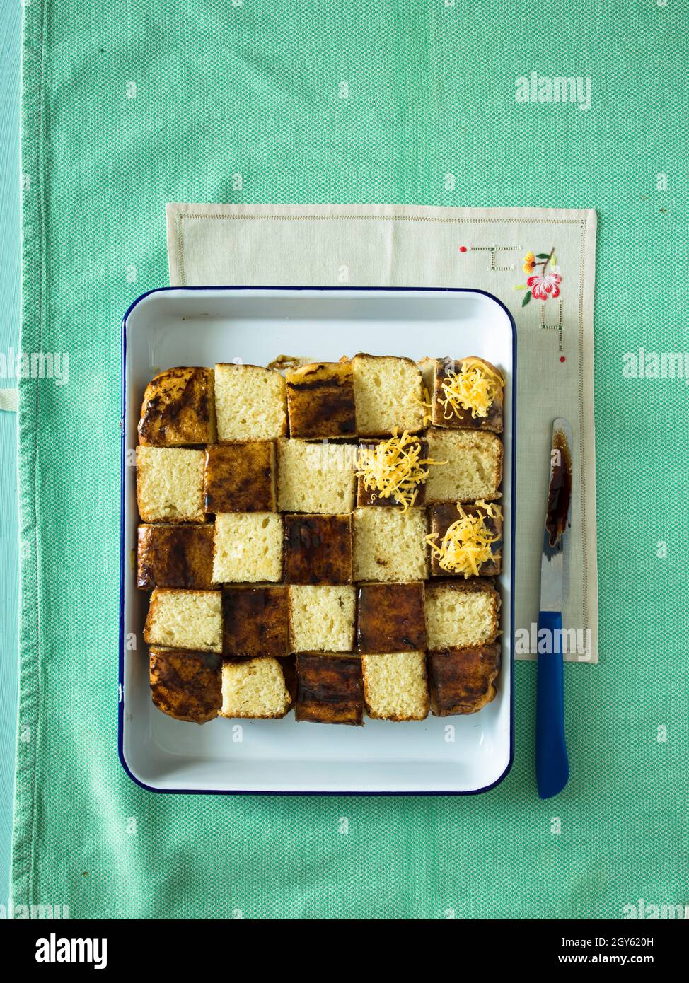 Beef cake hi-res stock photography and images - Alamy