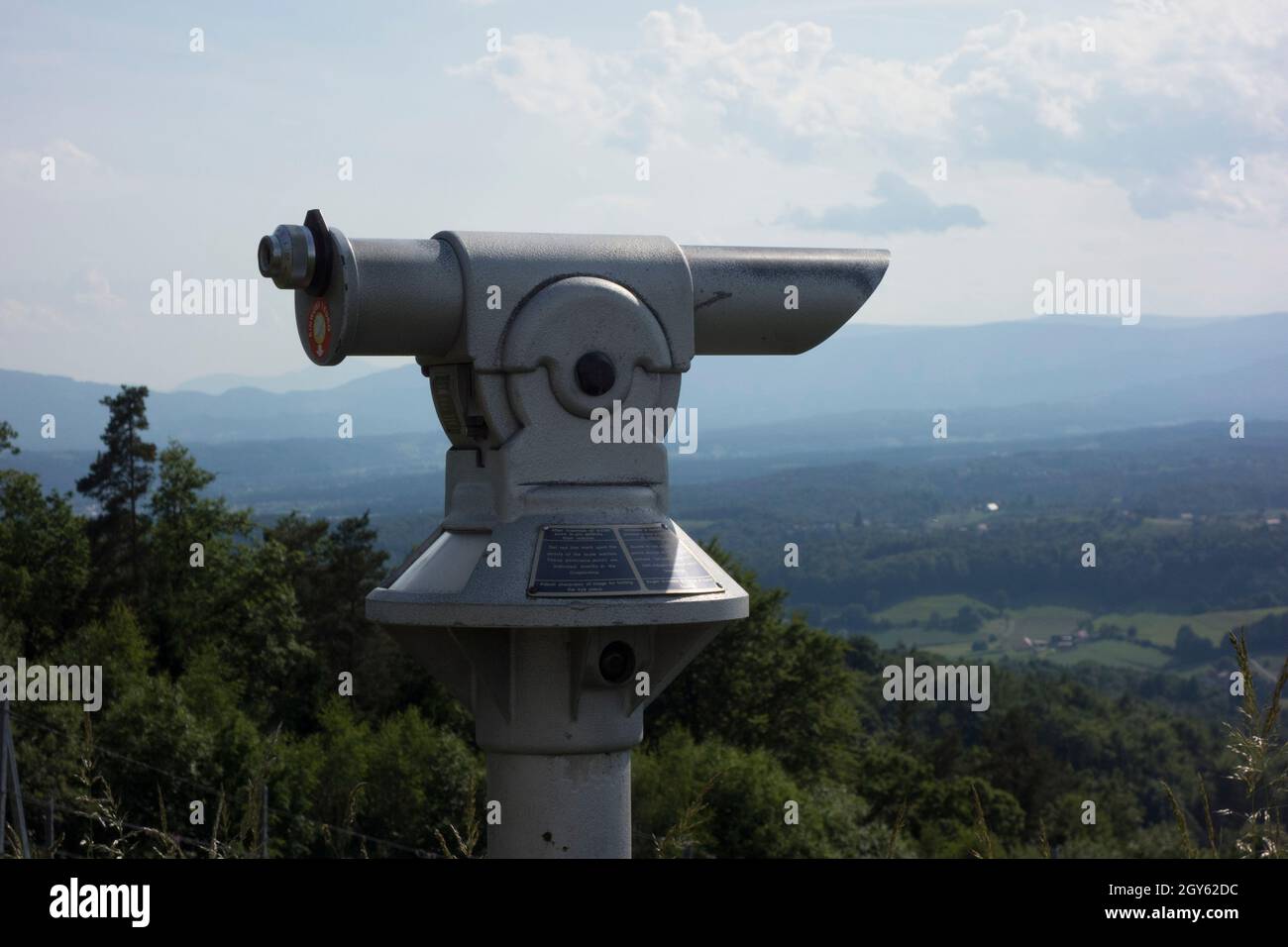 Seeing distant objects hi-res stock photography and images - Alamy