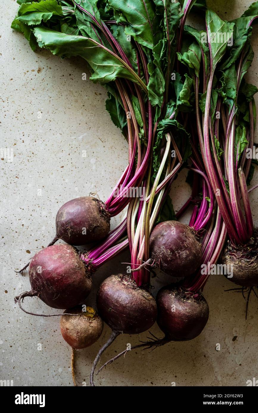 Whole beets hi-res stock photography and images - Alamy