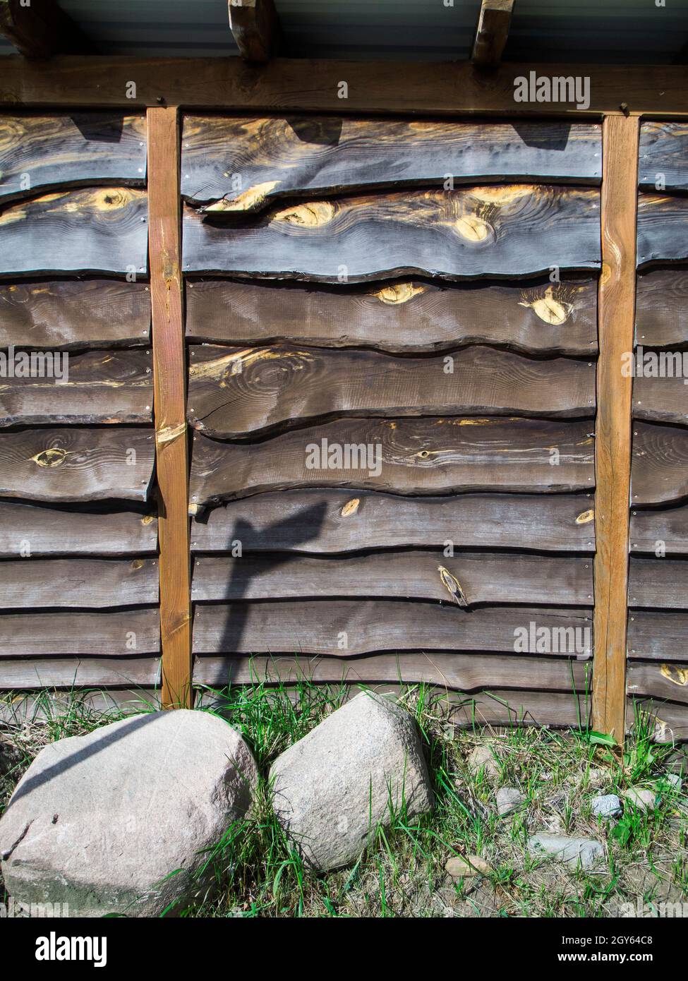 Vertical pillars hi-res stock photography and images - Alamy