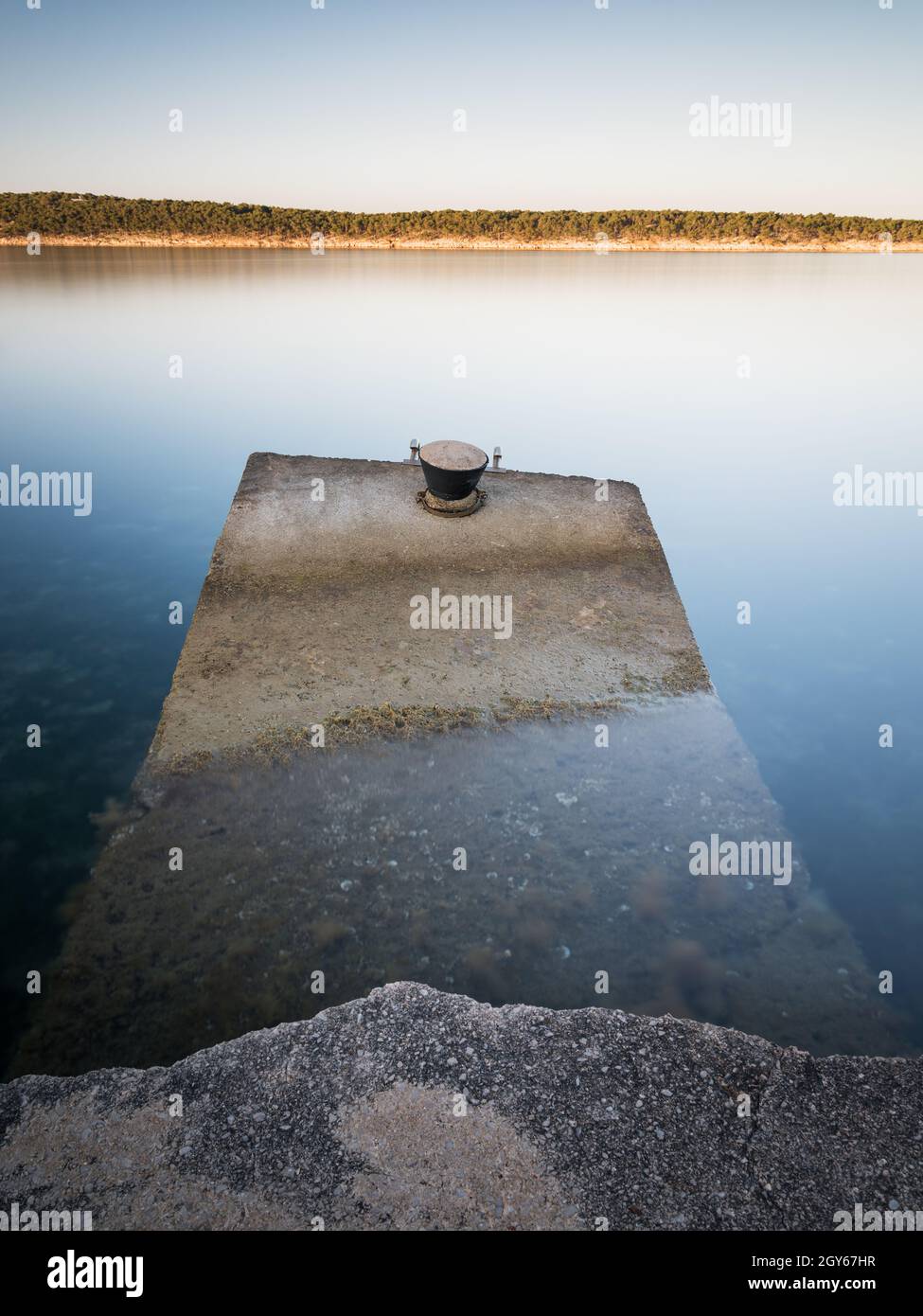 Sunken concrete structure hi-res stock photography and images - Alamy
