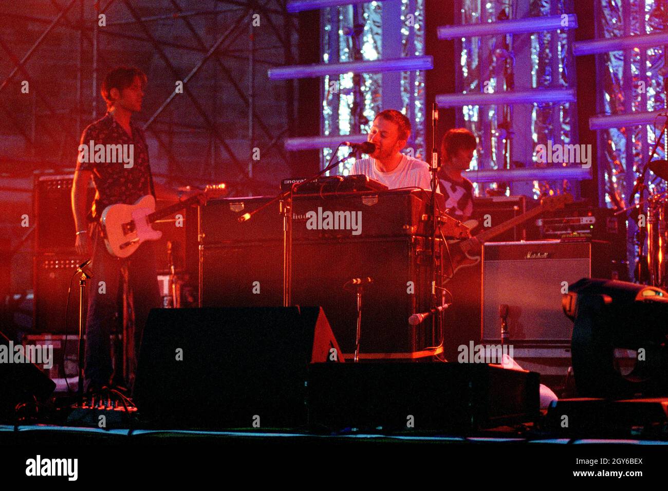 The bends radiohead hi-res stock photography and images - Alamy