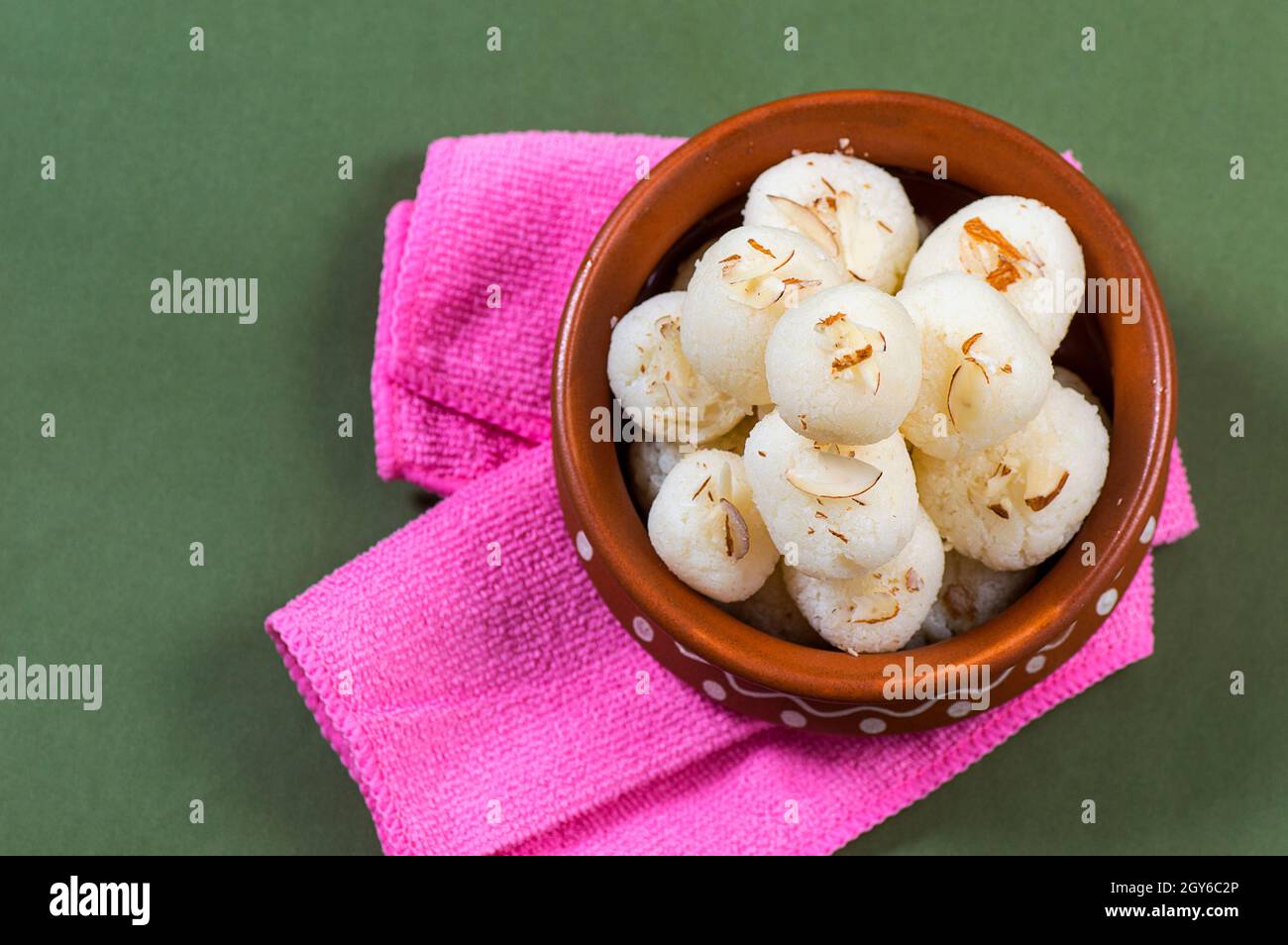 Bengali sweet hi-res stock photography and images - Alamy