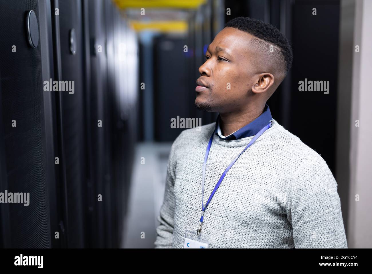 African american technician hi-res stock photography and images - Alamy
