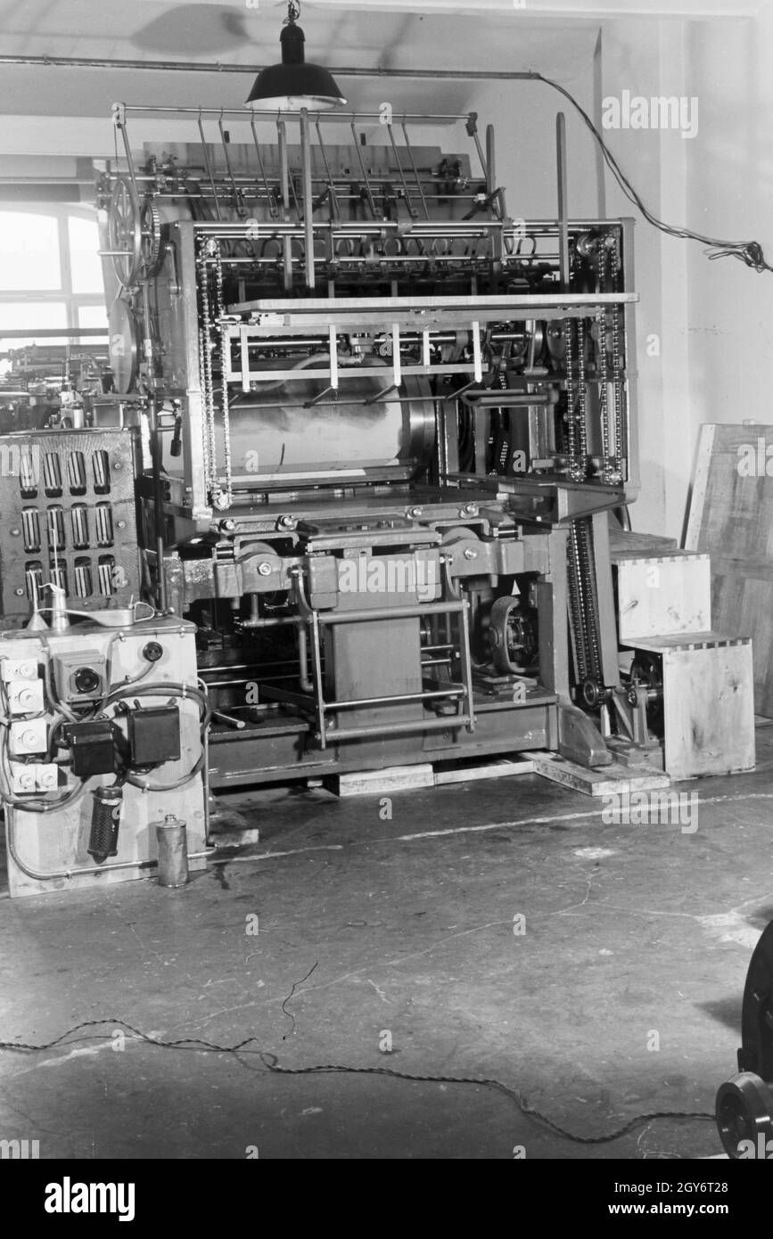 Eine Rotationsdruckmaschine in den Werken des Maschinenbaukonzerns MAN ...