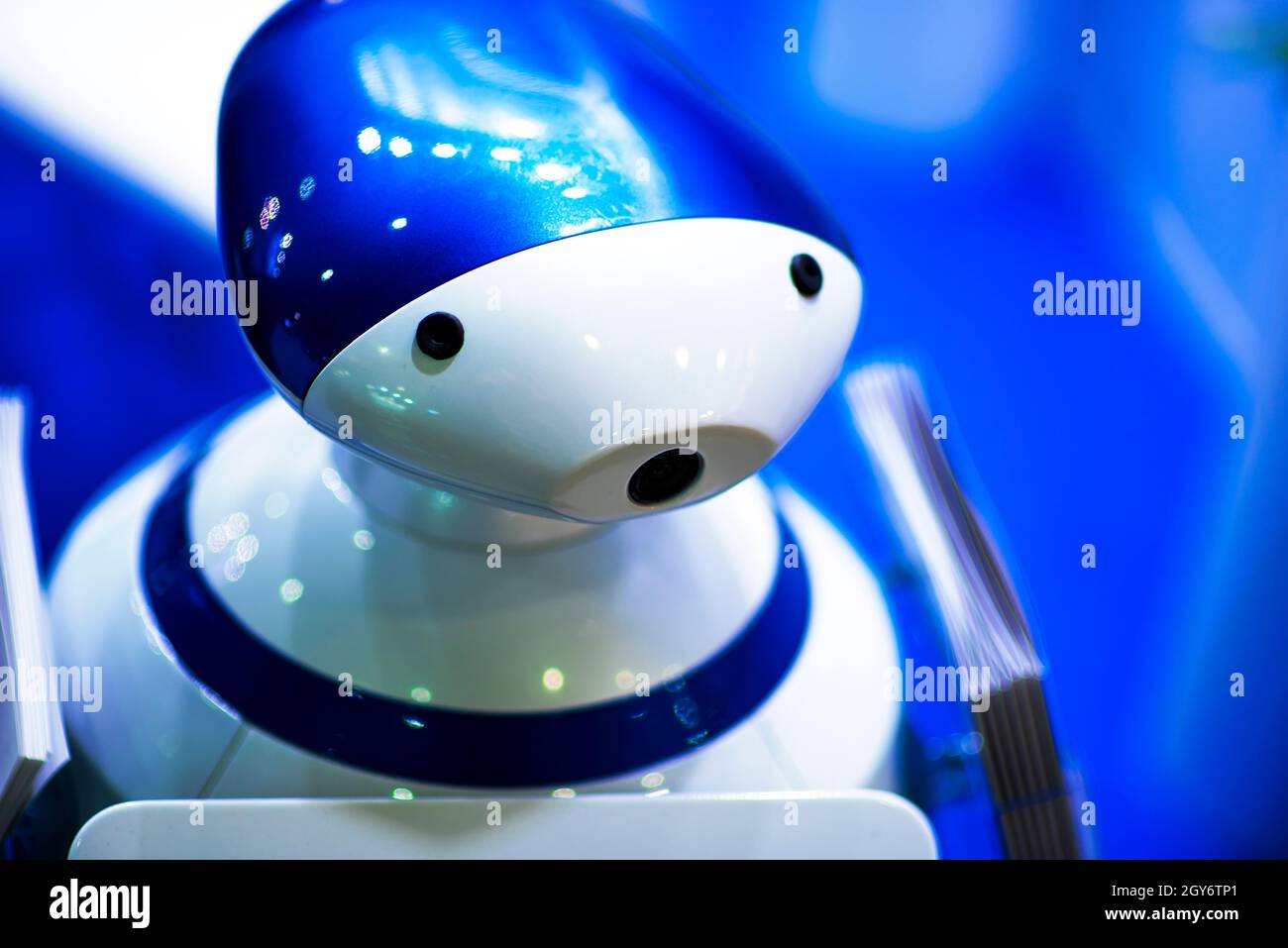 tin toy robot machine helper, kids toy industry concept Stock Photo - Alamy