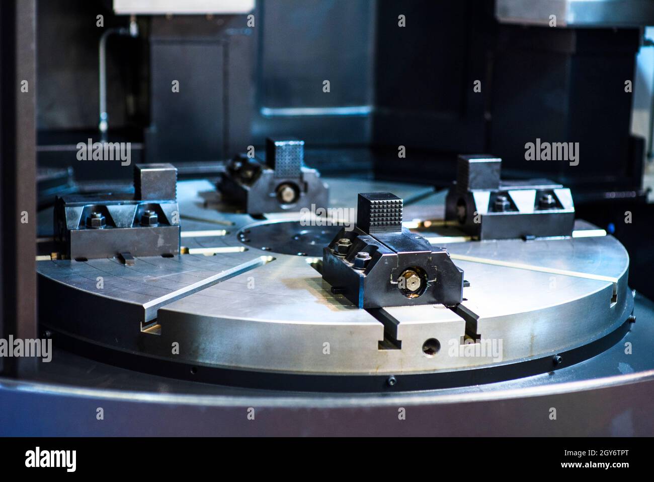 Molding made with 3D printing inserted into an injection molding ...