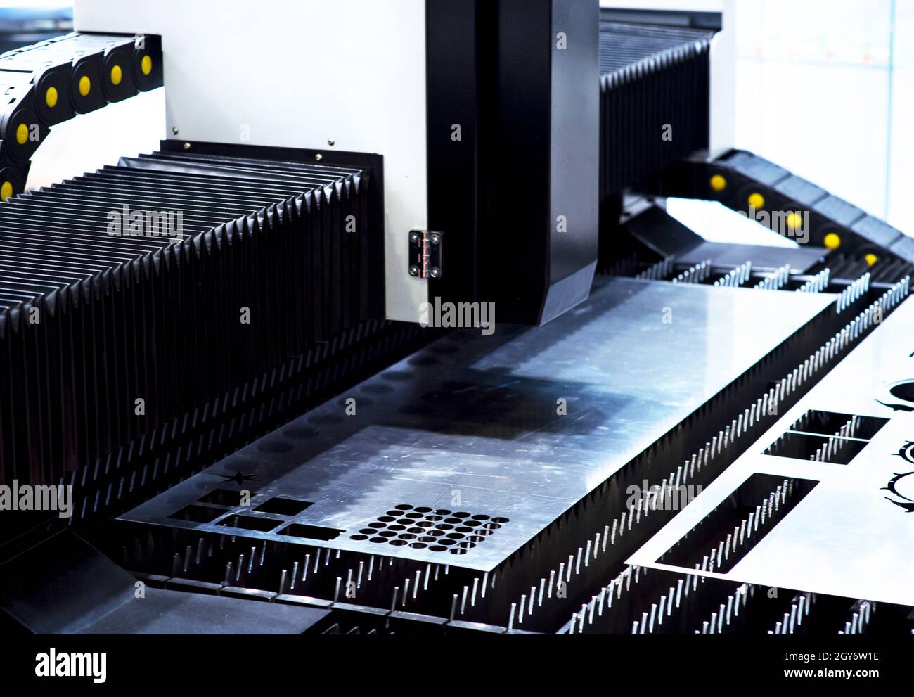 CNC versatile laser metal carving machine, smart manufacturing ...