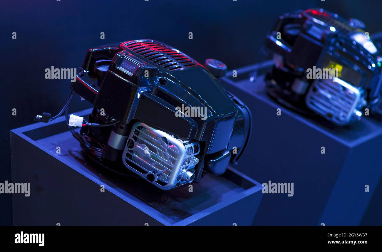 Close up shot of common rail diesel engine Stock Photo - Alamy