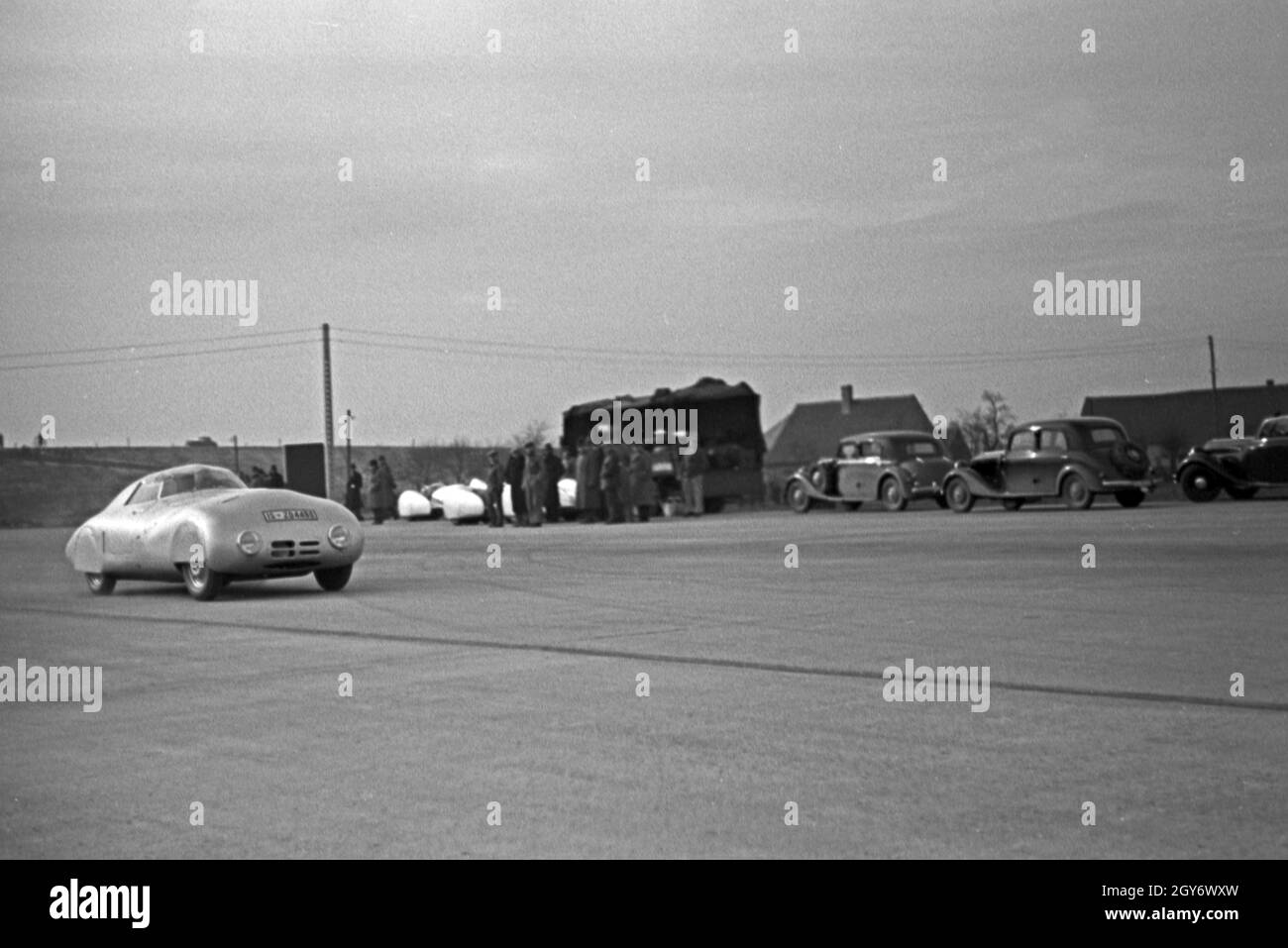 Streamline shape car Black and White Stock Photos & Images - Alamy