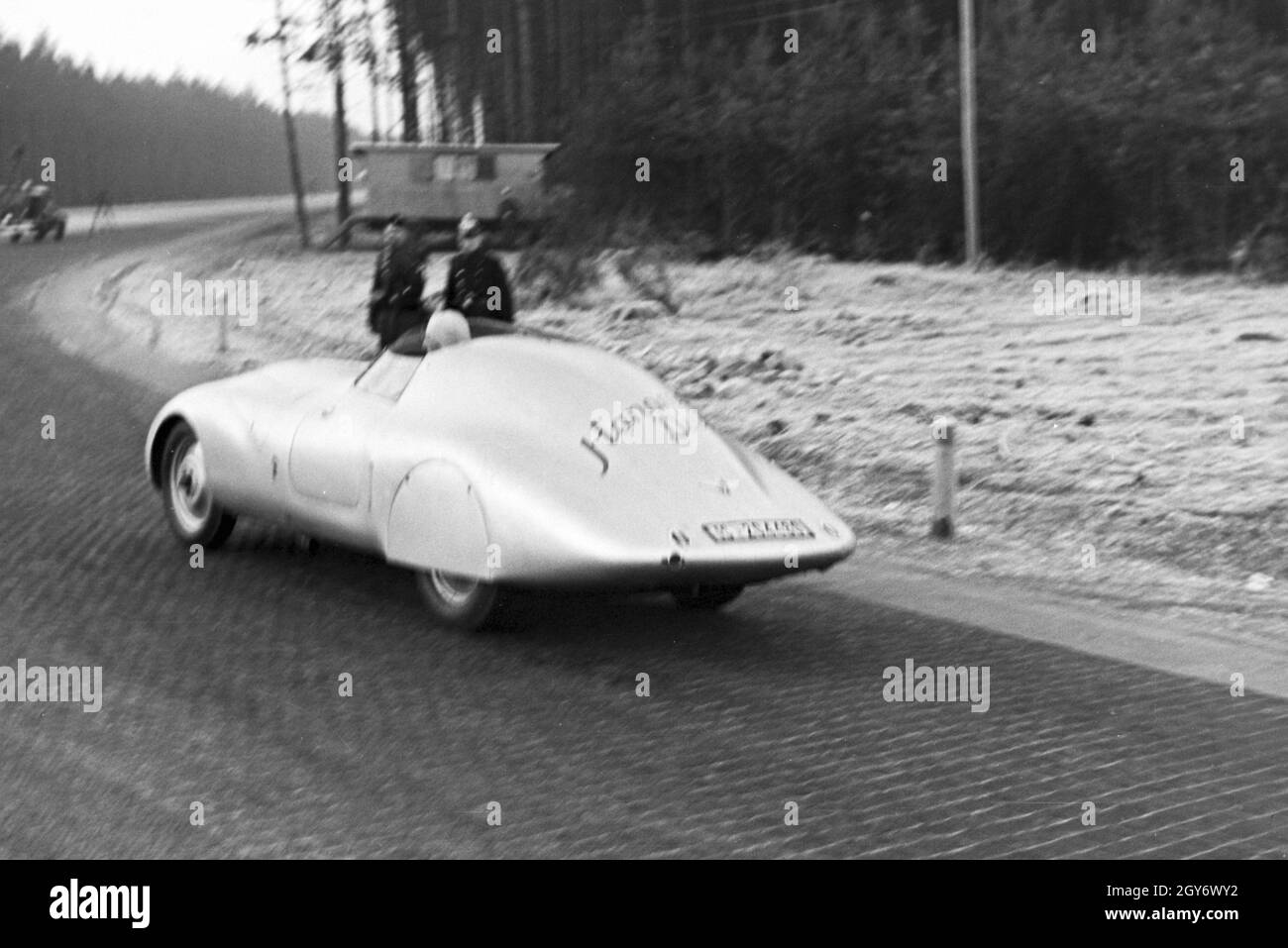 Streamline shape car Black and White Stock Photos & Images - Alamy