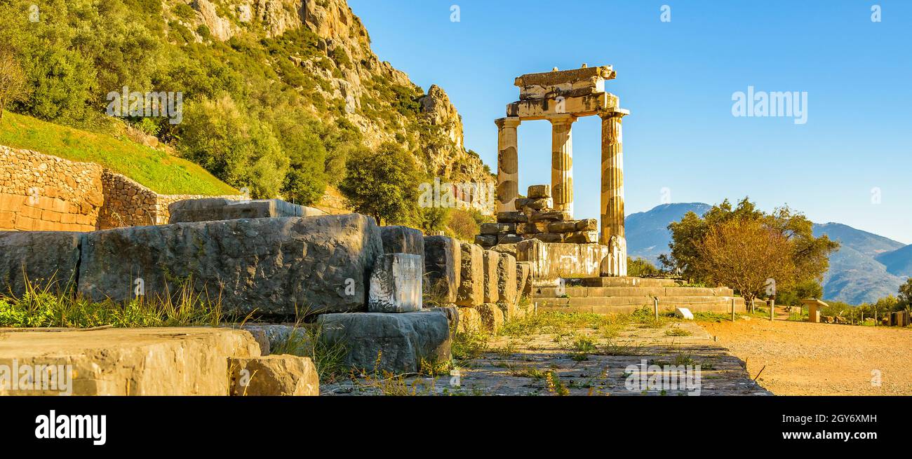 Sunny day scene famous delfos oracle building, greece Stock Photo - Alamy