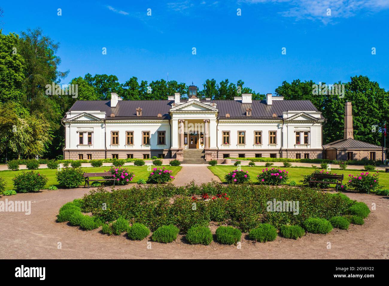 Historic Building, Manor of Gelgaudiskis with Park, Lithuania Stock ...