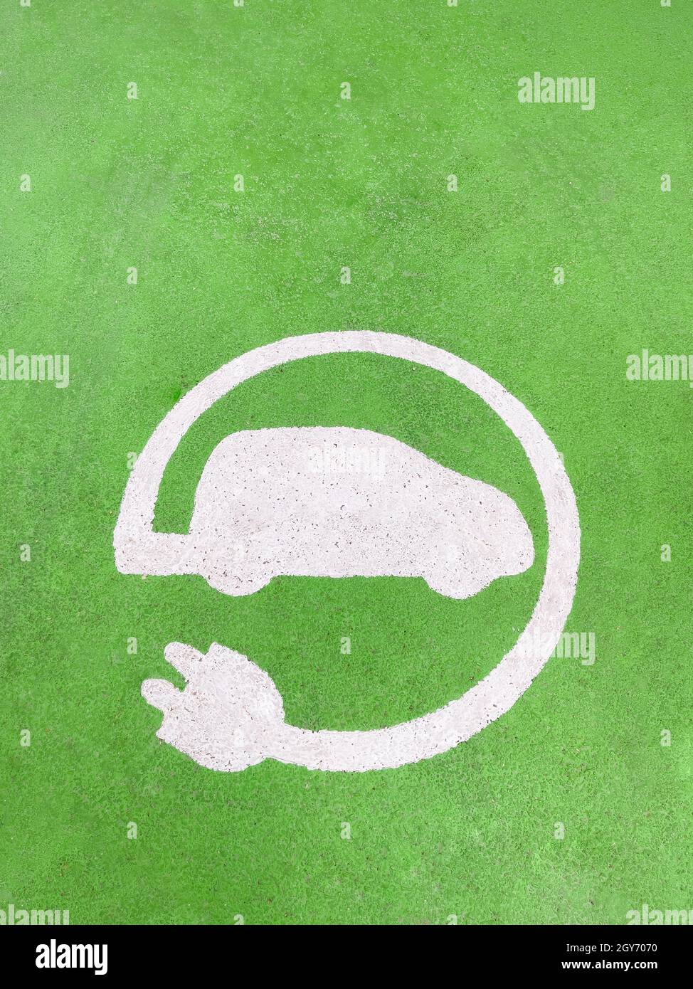 Ground sign for electric car battery recharging station in green Stock ...