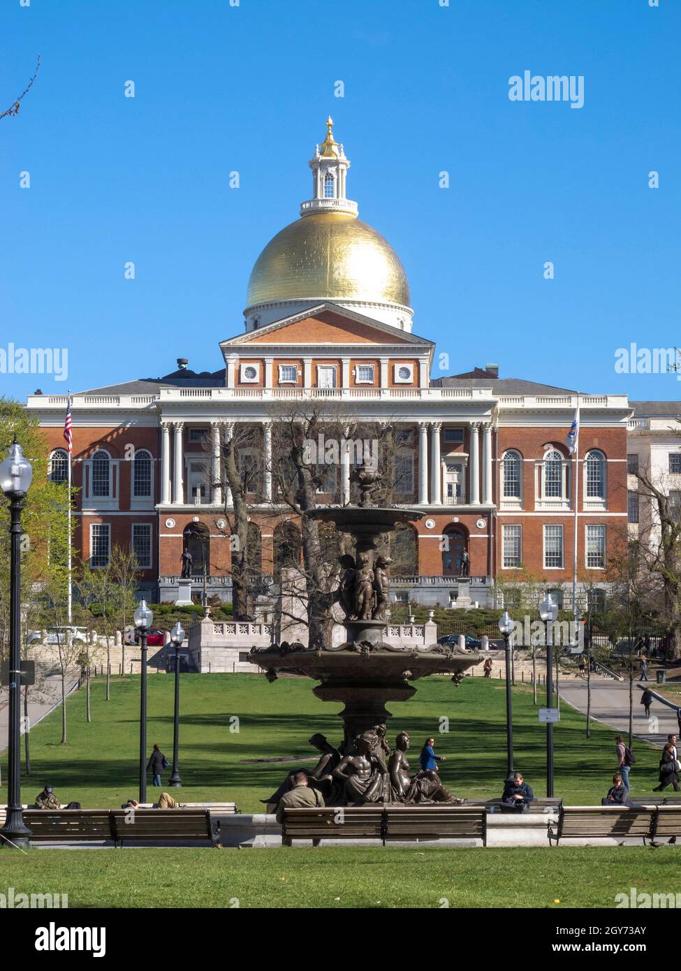Massachusetts State House viewed from Boston Common Stock Photo - Alamy