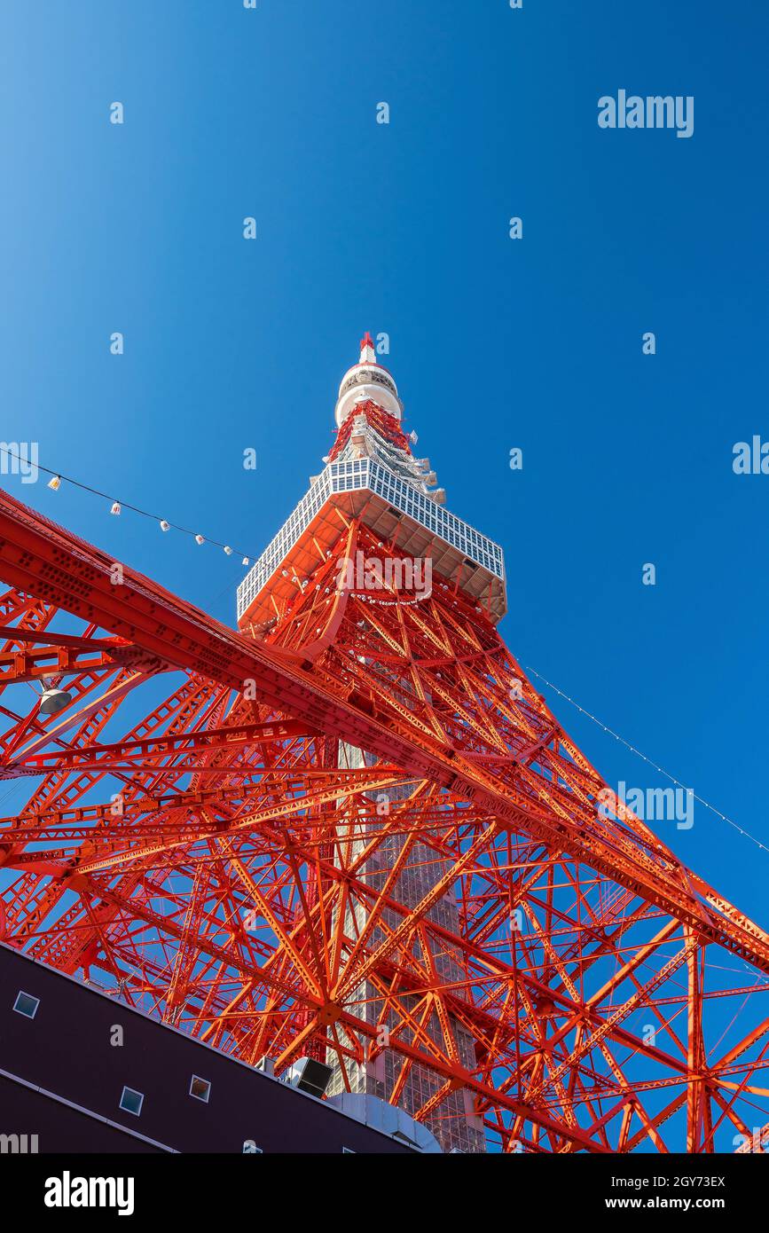 Tokyo Tower with blue sky in Japan Stock Photo - Alamy