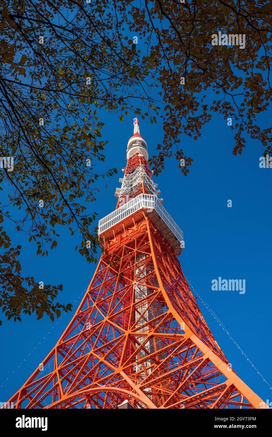 Tokyo Tower with blue sky in Japan Stock Photo - Alamy