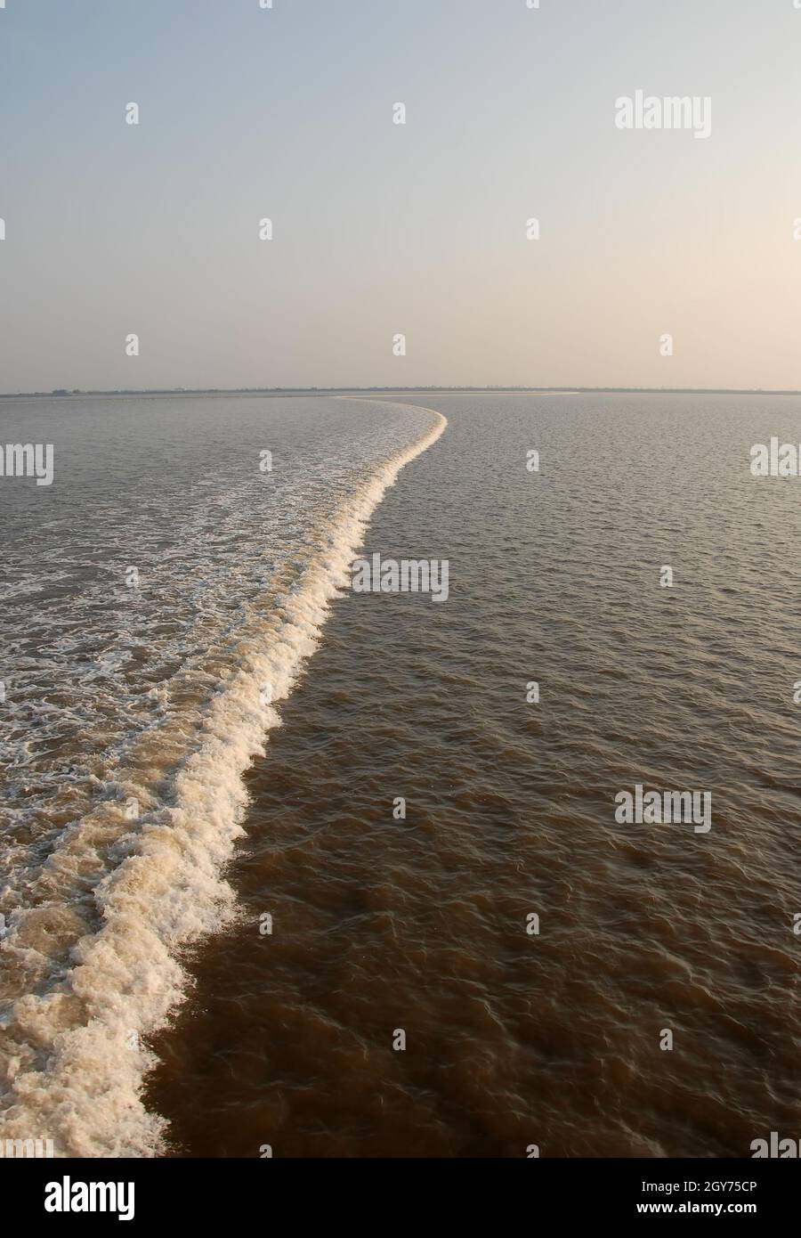 Tidal bore hi-res stock photography and images - Alamy