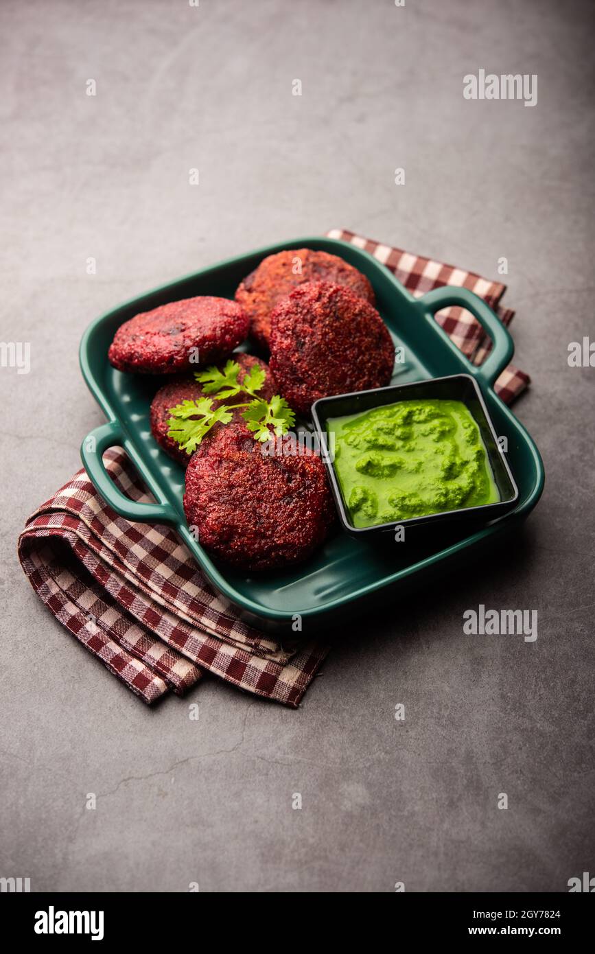 Beet Root Patties or cutlet or tikki served with green chutney Stock ...