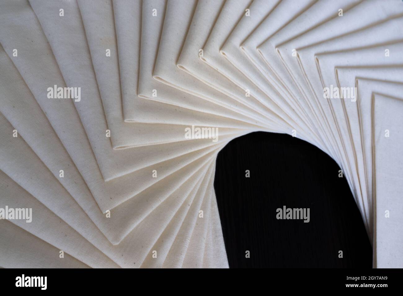 Folded textile sheets hi-res stock photography and images - Alamy