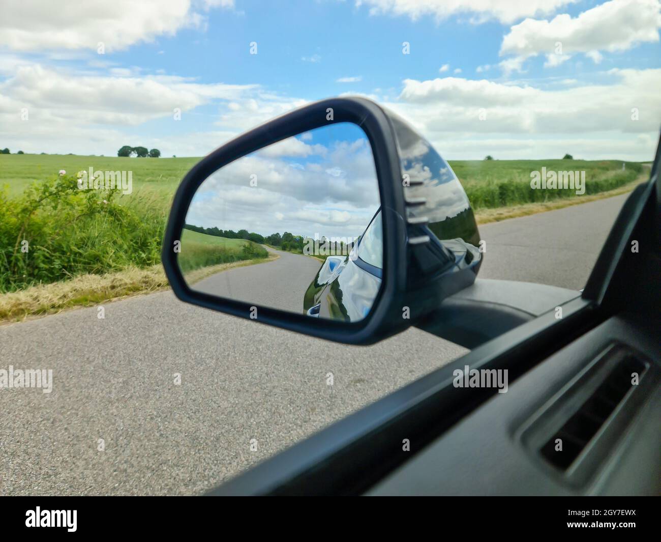 Reflection side view mirror vintage car hi-res stock photography and ...