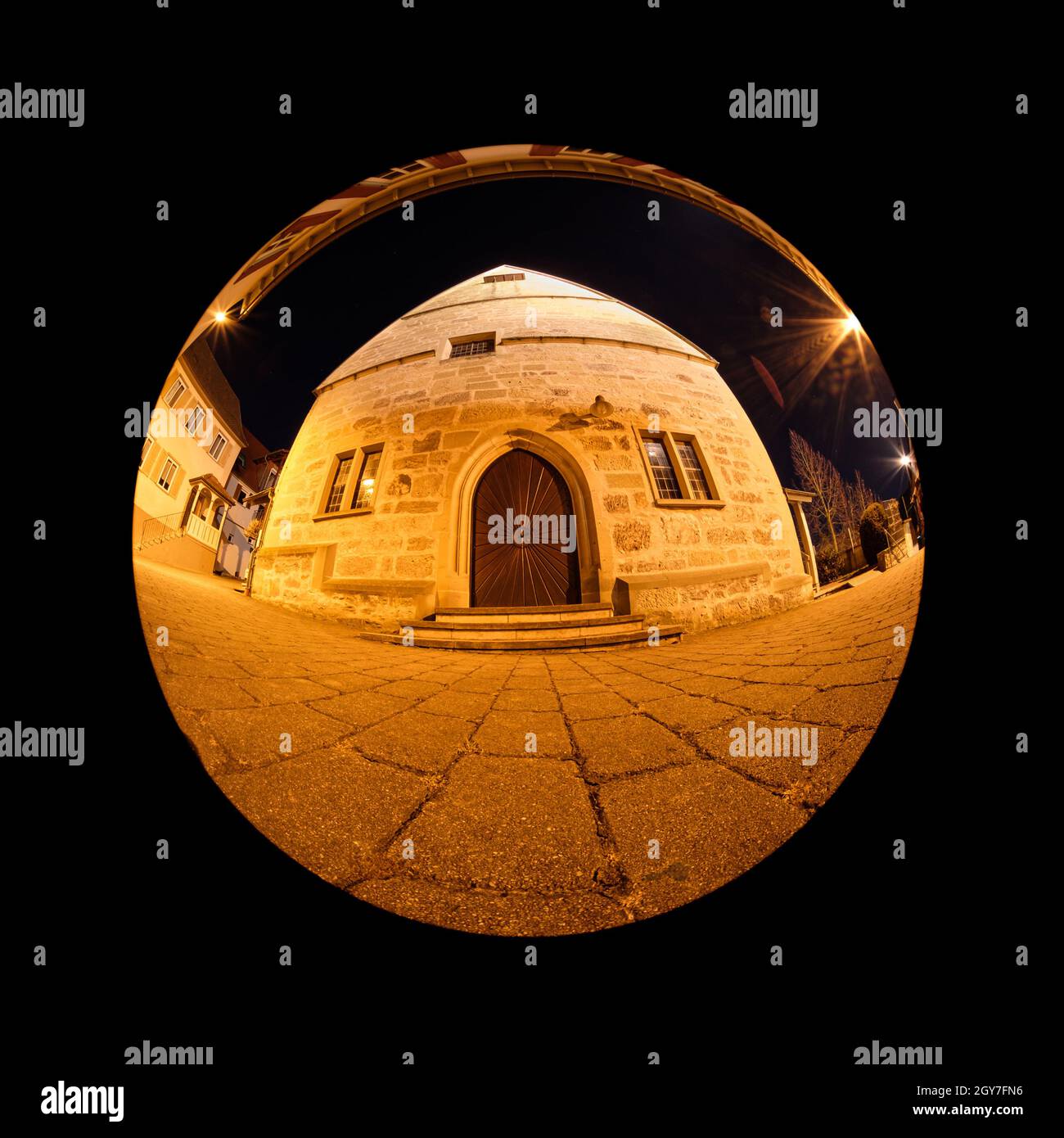 Lens distortion hi-res stock photography and images - Alamy