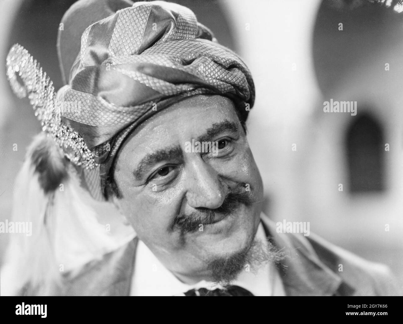 Tartarin de Tarascon Year : 1934 - France Director : Raymond Bernard ...