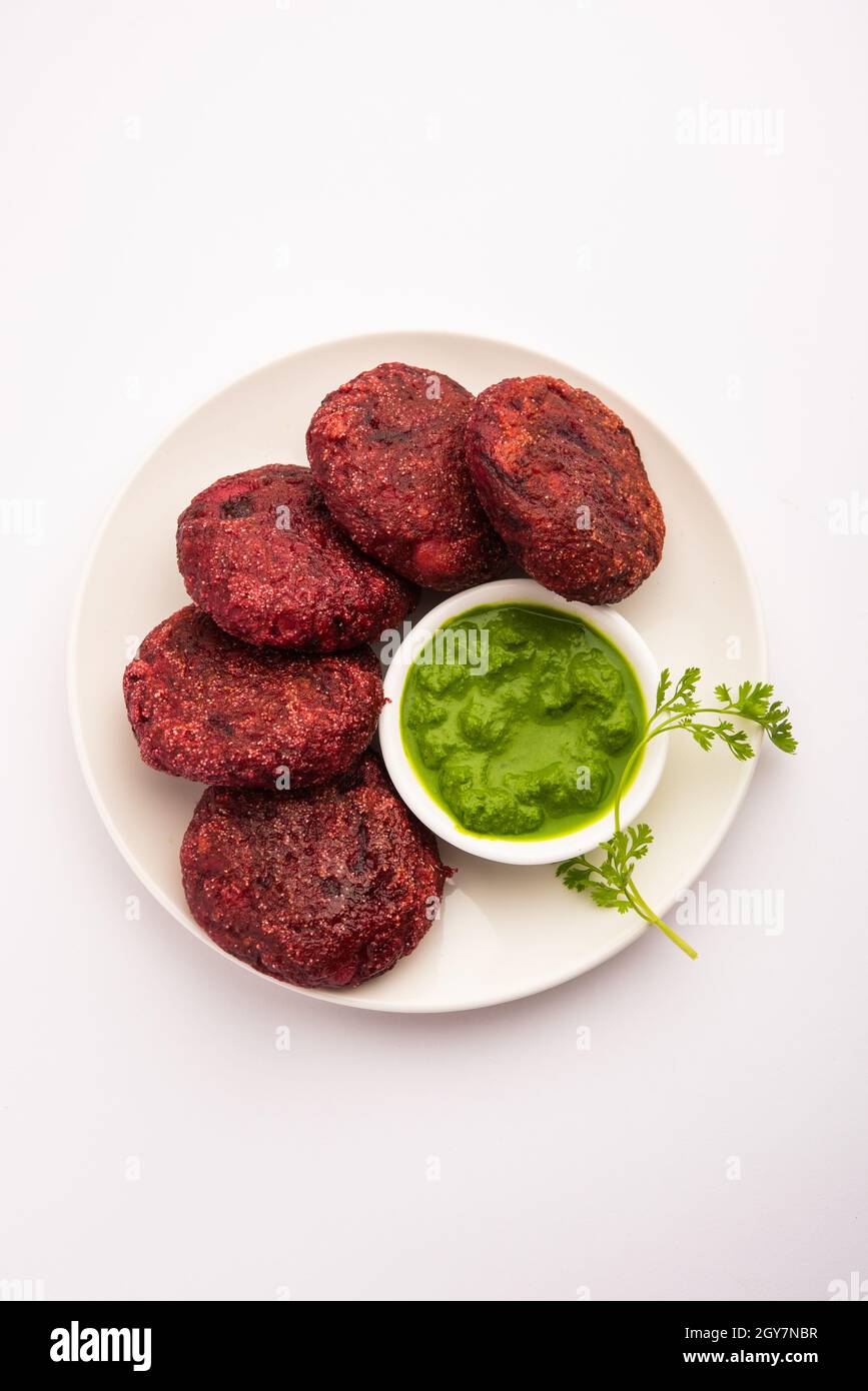 Beet Root Patties or cutlet or tikki served with green chutney Stock ...