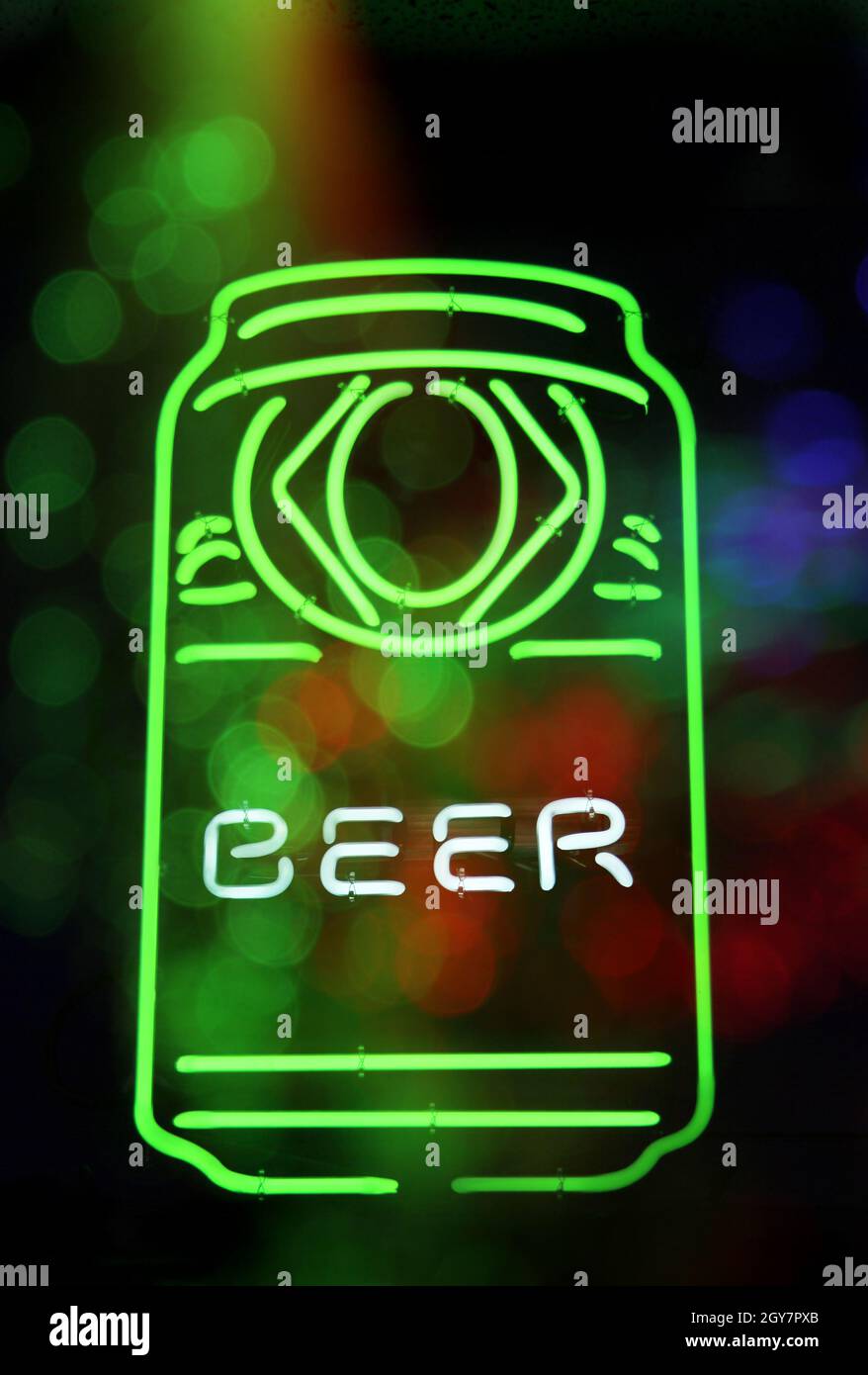 Green Neon Beer Can Sign Stock Photo - Alamy